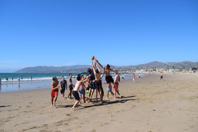 Slideshows: Seniors Take Freshmen to Beach, Dance | Thomas Aquinas College